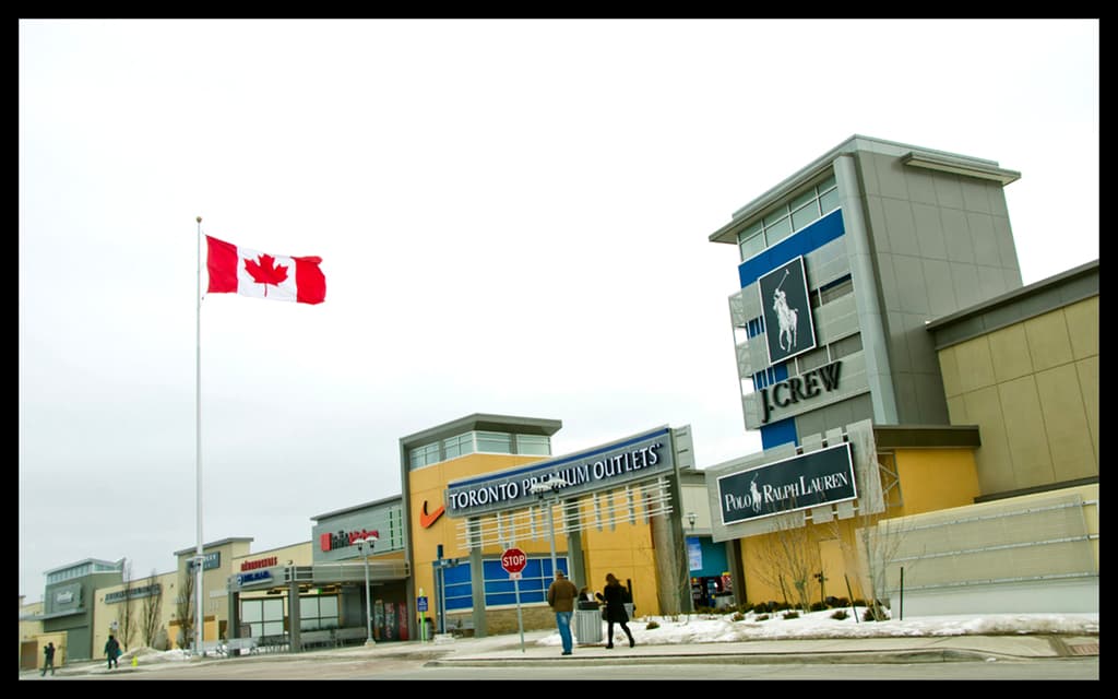 Toronto Premium Outlets – Gaby no Canadá