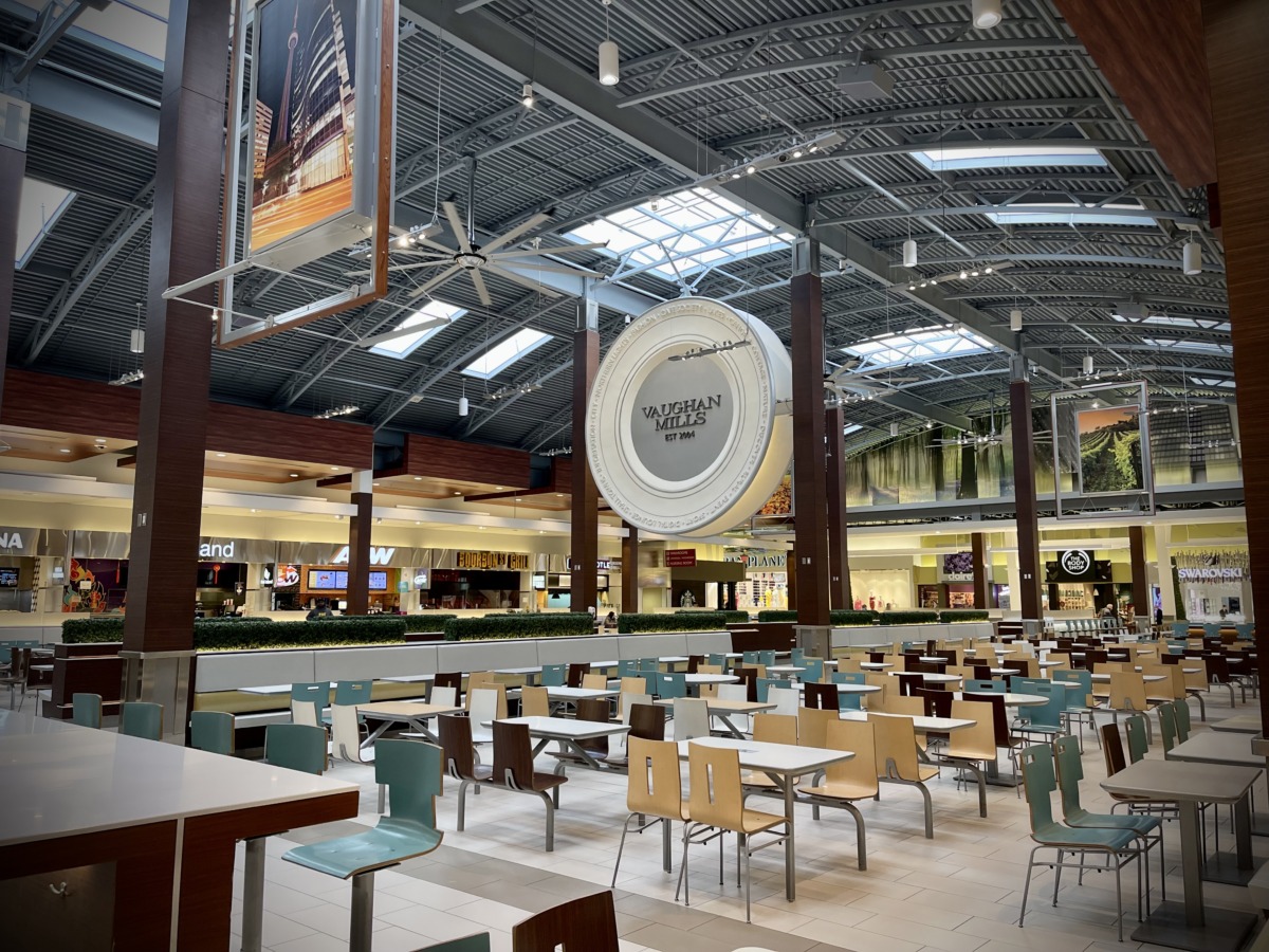 Motivos para visitar o Vaughan Mills Mall – Gaby no Canadá
